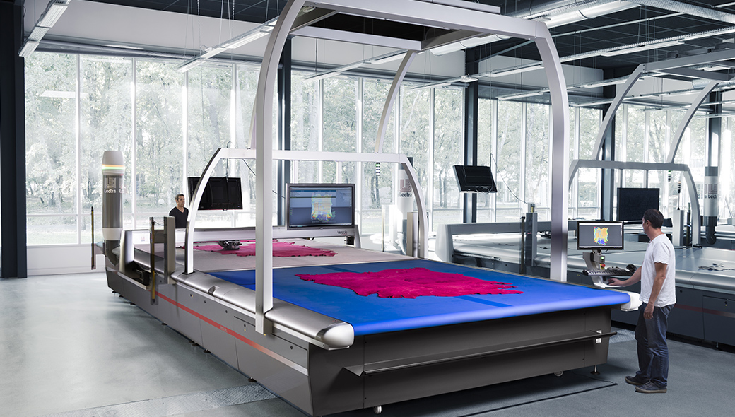 Leather cutting machine for furniture industry - Versalis | Lectra