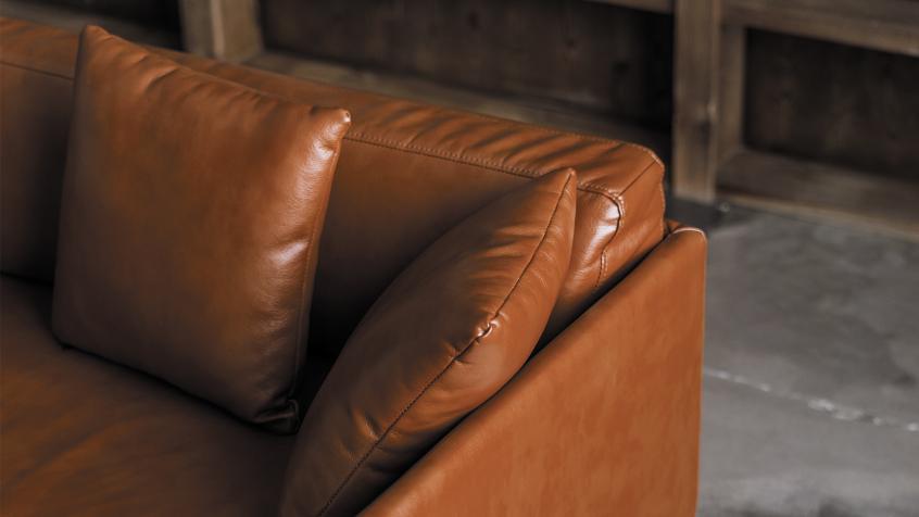 Leather cutting machine for furniture industry - Versalis | Lectra